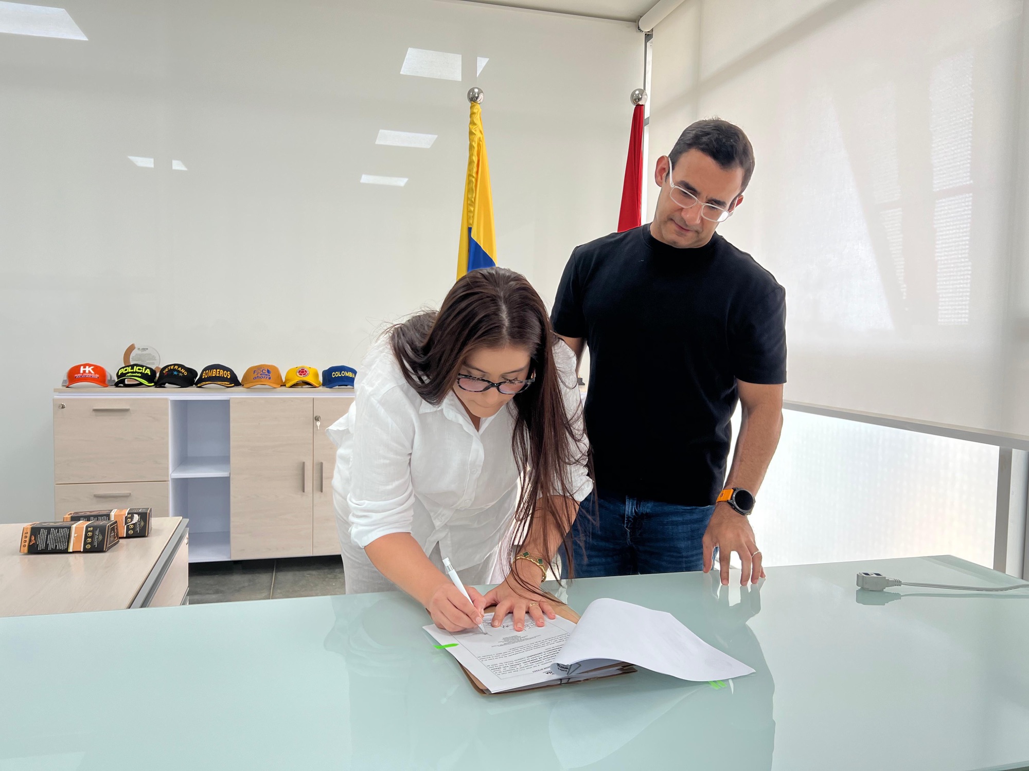 Alcalde Hugo Kerguelén nombra a Lorena Portillo Jiménez como nueva ...